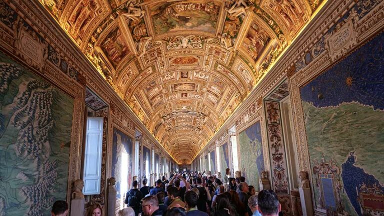 Billet Chapelle Sixtine + Musées du Vatican. Billet coupe-file.